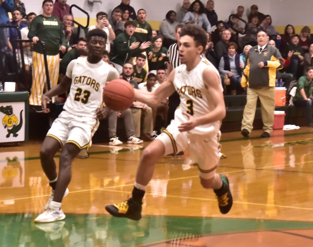 Fetsko reaches milestone in Gators’ 81-47 triumph over Maples - Herald ...